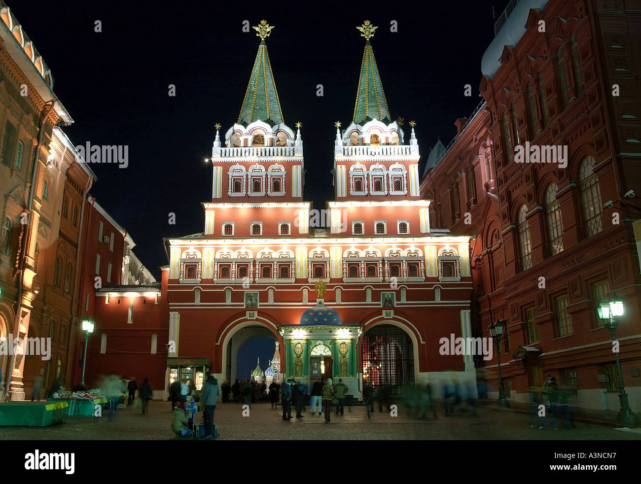 Voskresenskie Gates of the Kremlin Stock Photo - Alamy