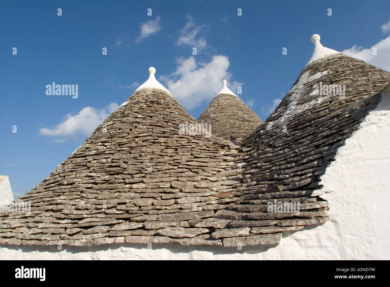 Joined 'twin trulli' rooves, Alberobello, Puglia, Italy Stock Photo - Alamy