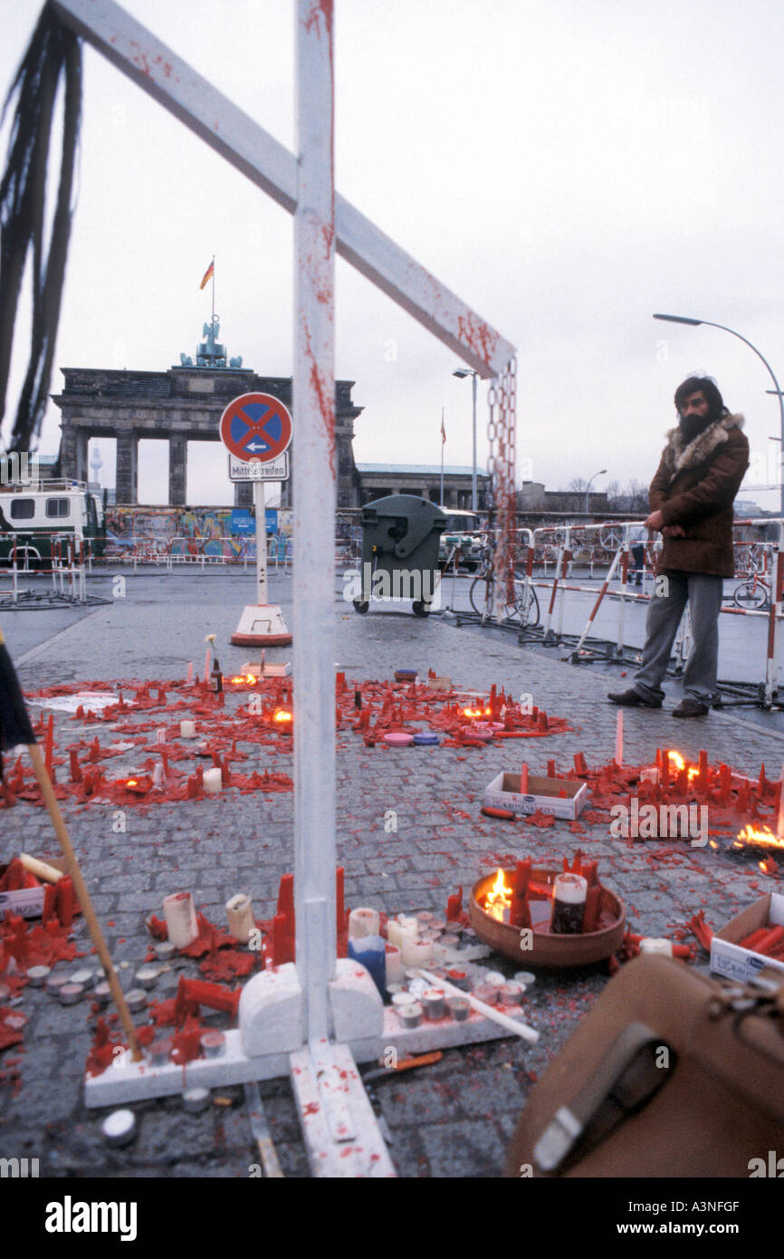 Berlin Wall Unification of East West Germany 1989 Stock Photo - Alamy