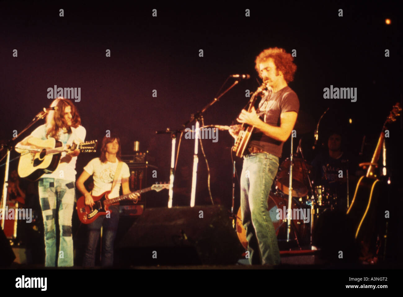 Group of eagles hi-res stock photography and images - Alamy