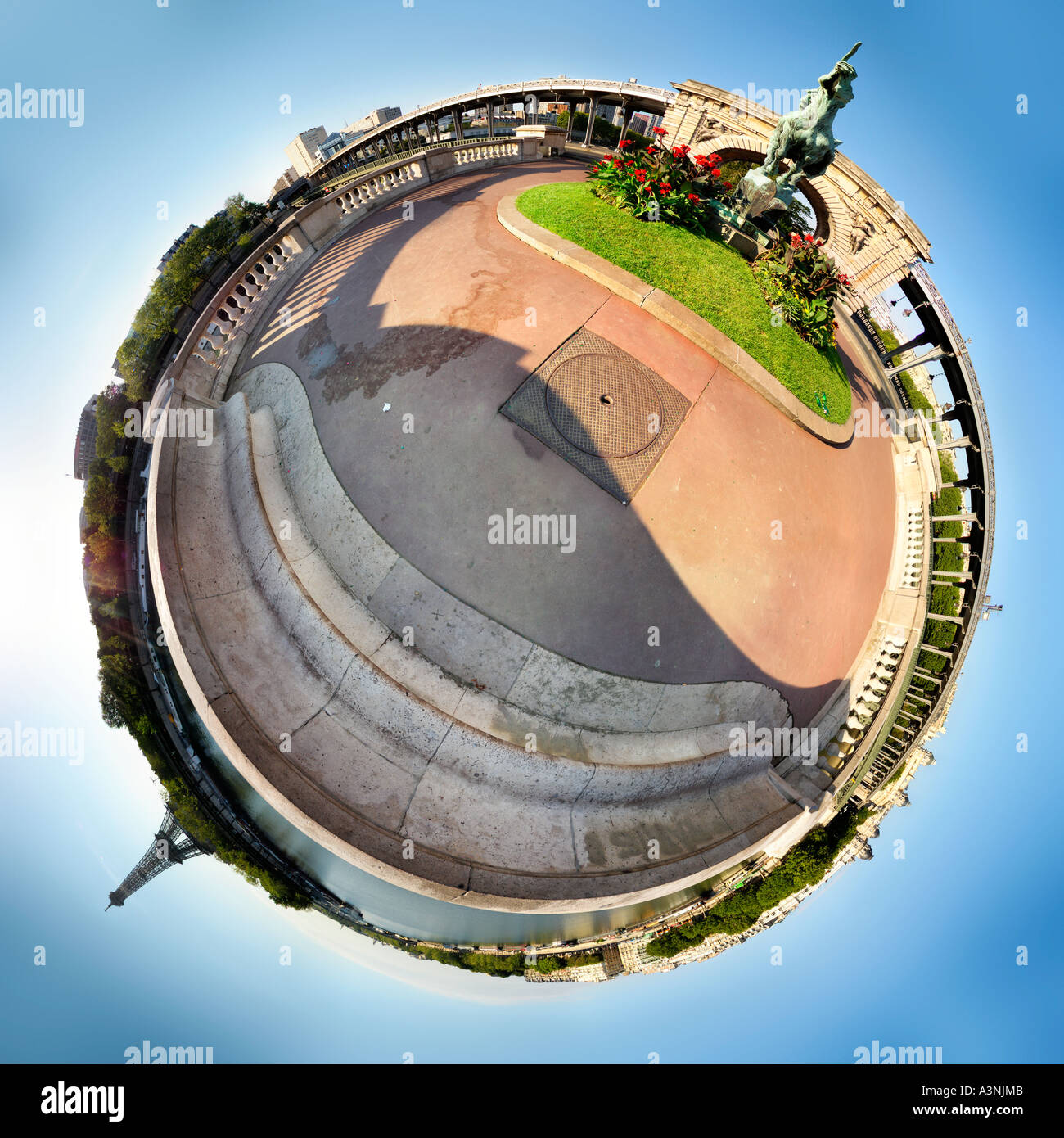 360 degrees panoramic view paris hi-res stock photography and images ...