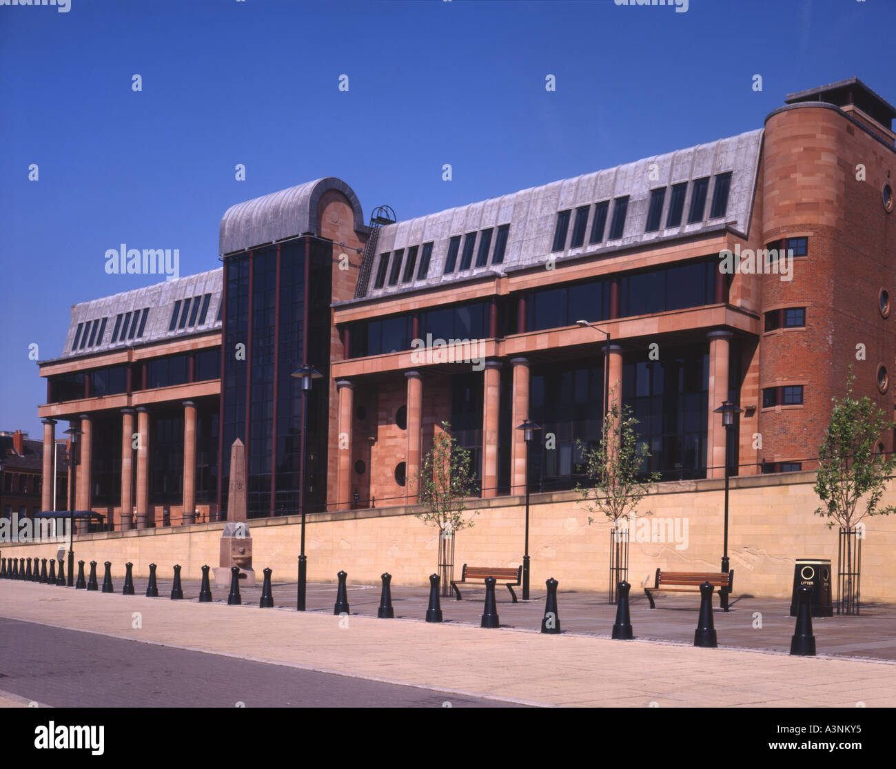Newcastle crown court hi-res stock photography and images - Alamy