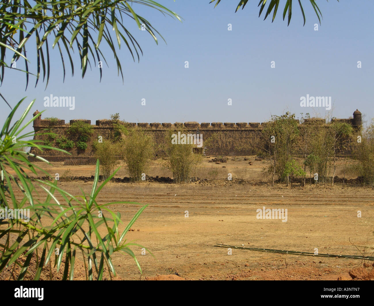 Portuguese fort in goa state hi-res stock photography and images - Alamy