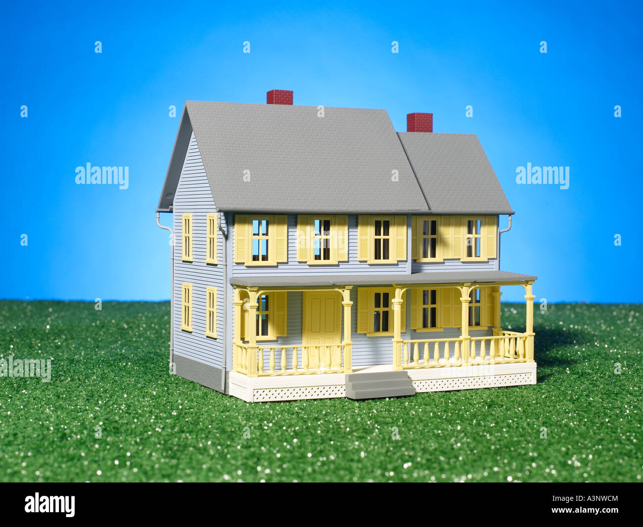 Doll house hi-res stock photography and images - Alamy