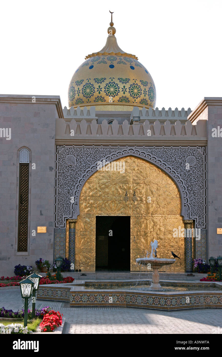 Zawawi mosque muscat oman hi-res stock photography and images - Alamy