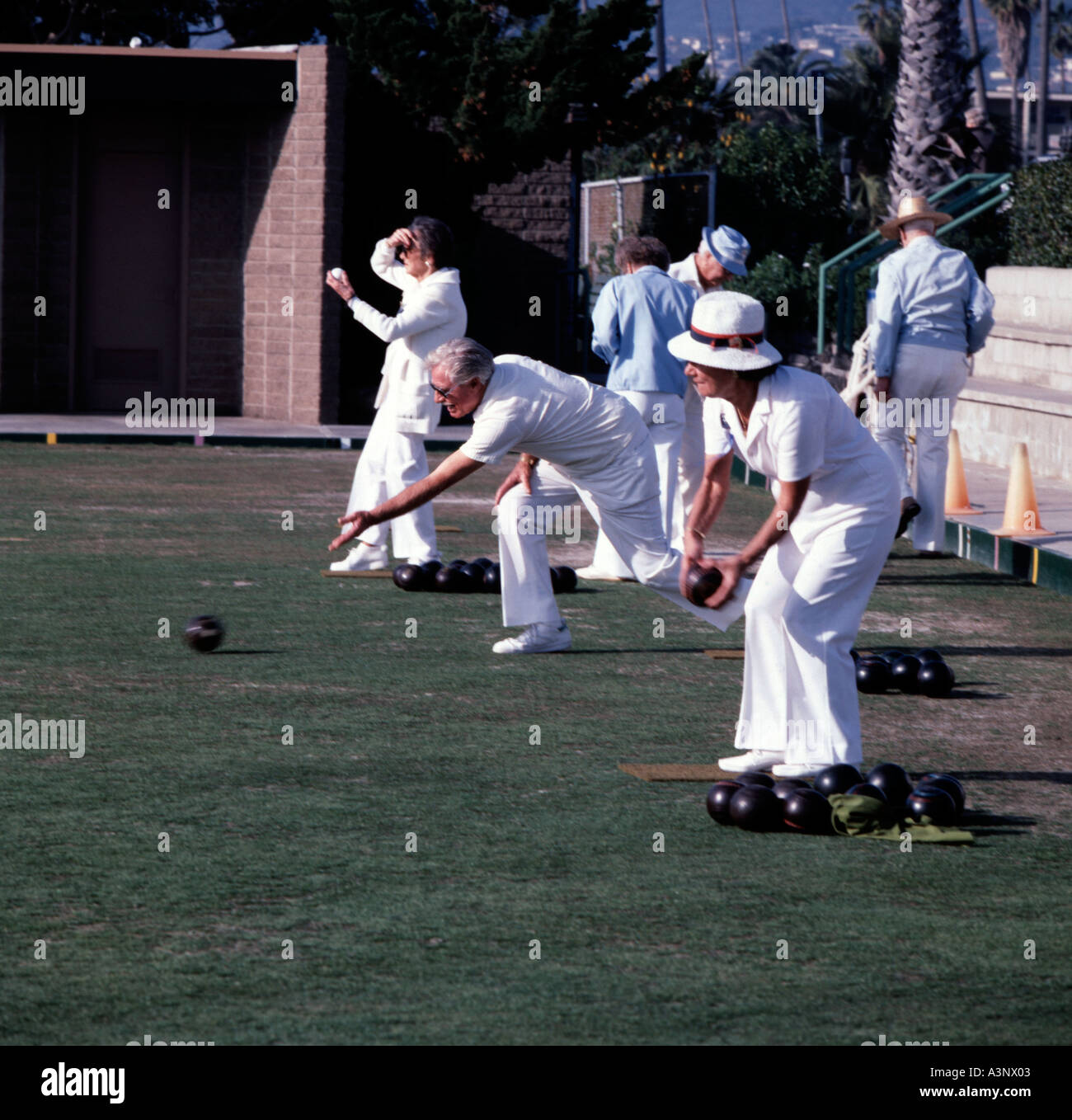 Lawn bowlers hi-res stock photography and images - Alamy
