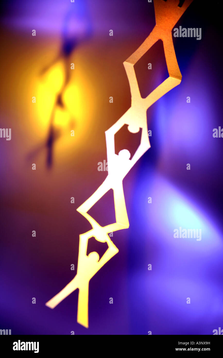 Paperchain hi-res stock photography and images - Alamy