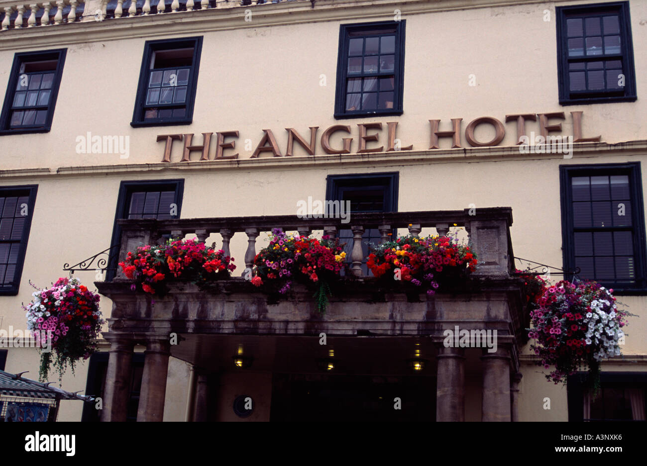 The angel hotel chippenham hi-res stock photography and images - Alamy