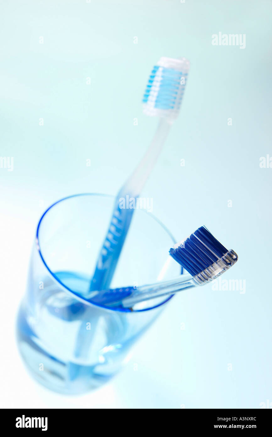 Tumble soluble glass hi-res stock photography and images - Alamy