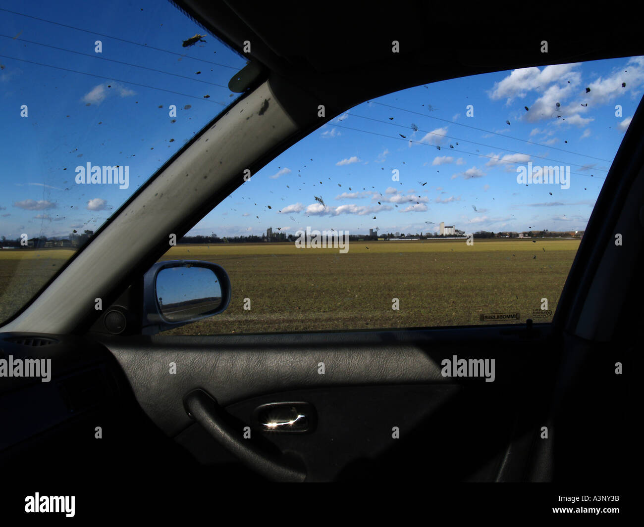 Side view of car hi-res stock photography and images - Alamy