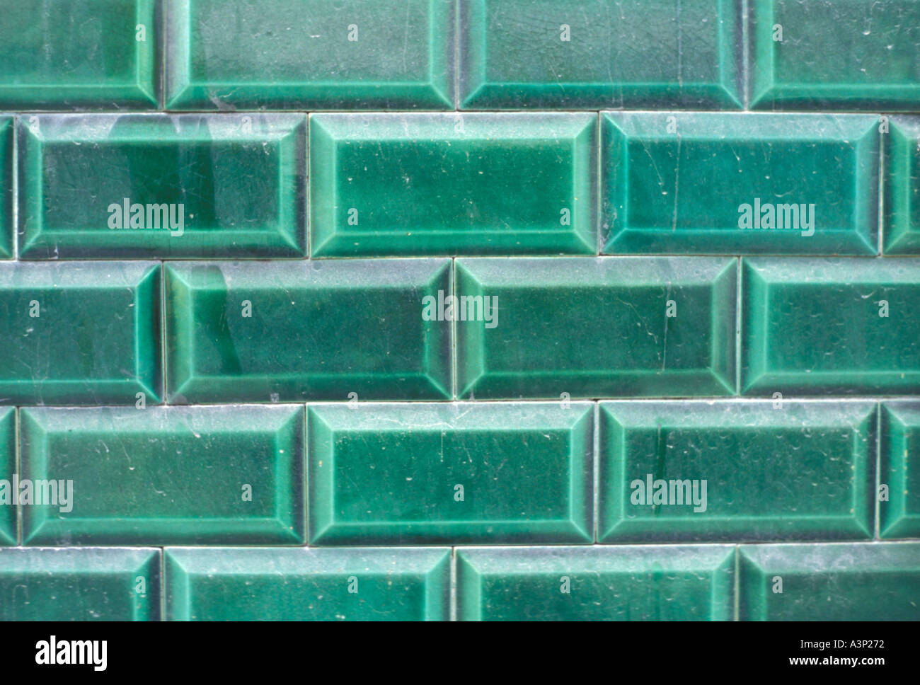 Tiling ideas hi-res stock photography and images - Alamy