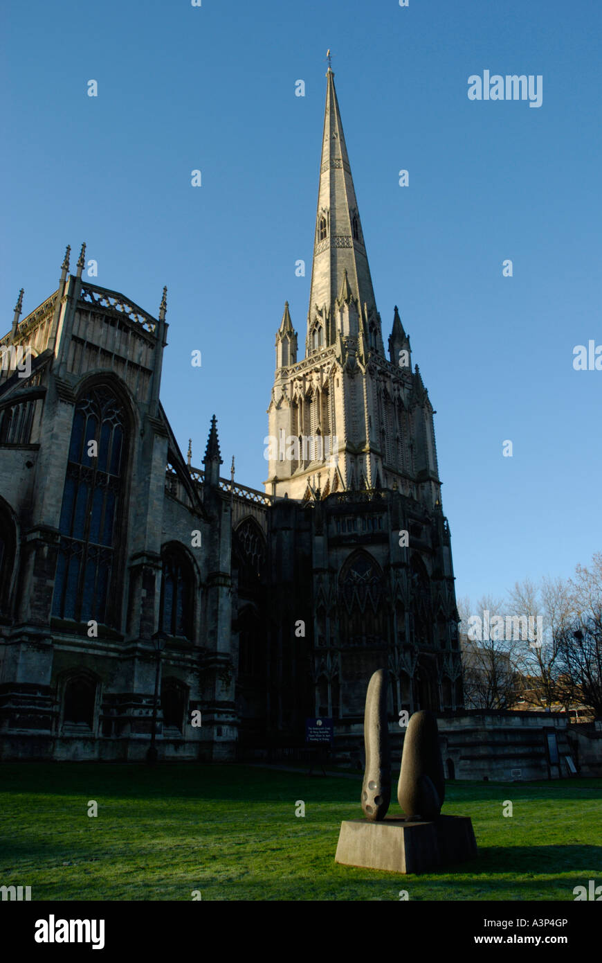 St mary redcliffe church in bristol hi-res stock photography and images ...