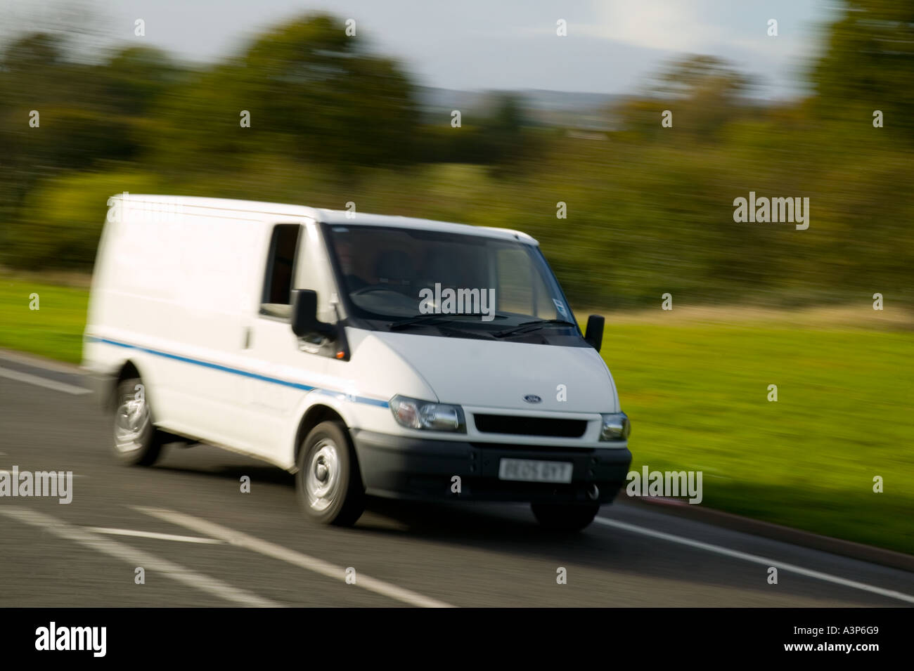 Delivery Van Uk Stock Photos & Delivery Van Uk Stock Images - Alamy