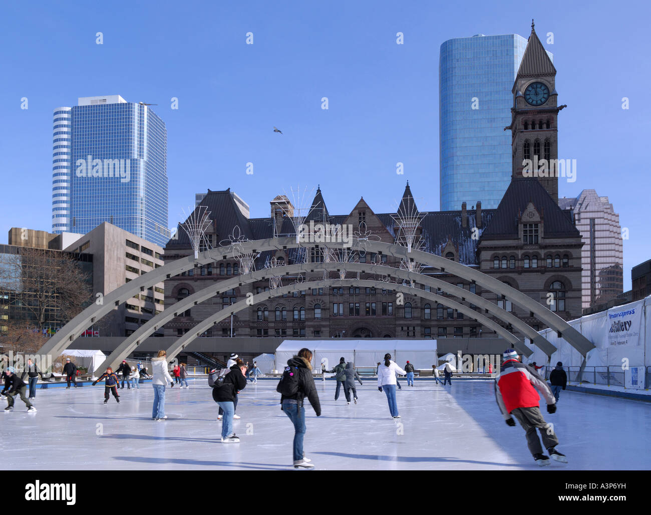Toronto canada people ice skating hi-res stock photography and images ...