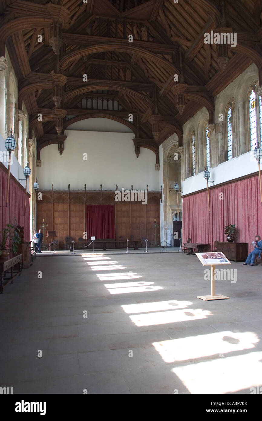Medieval great hall hi-res stock photography and images - Alamy