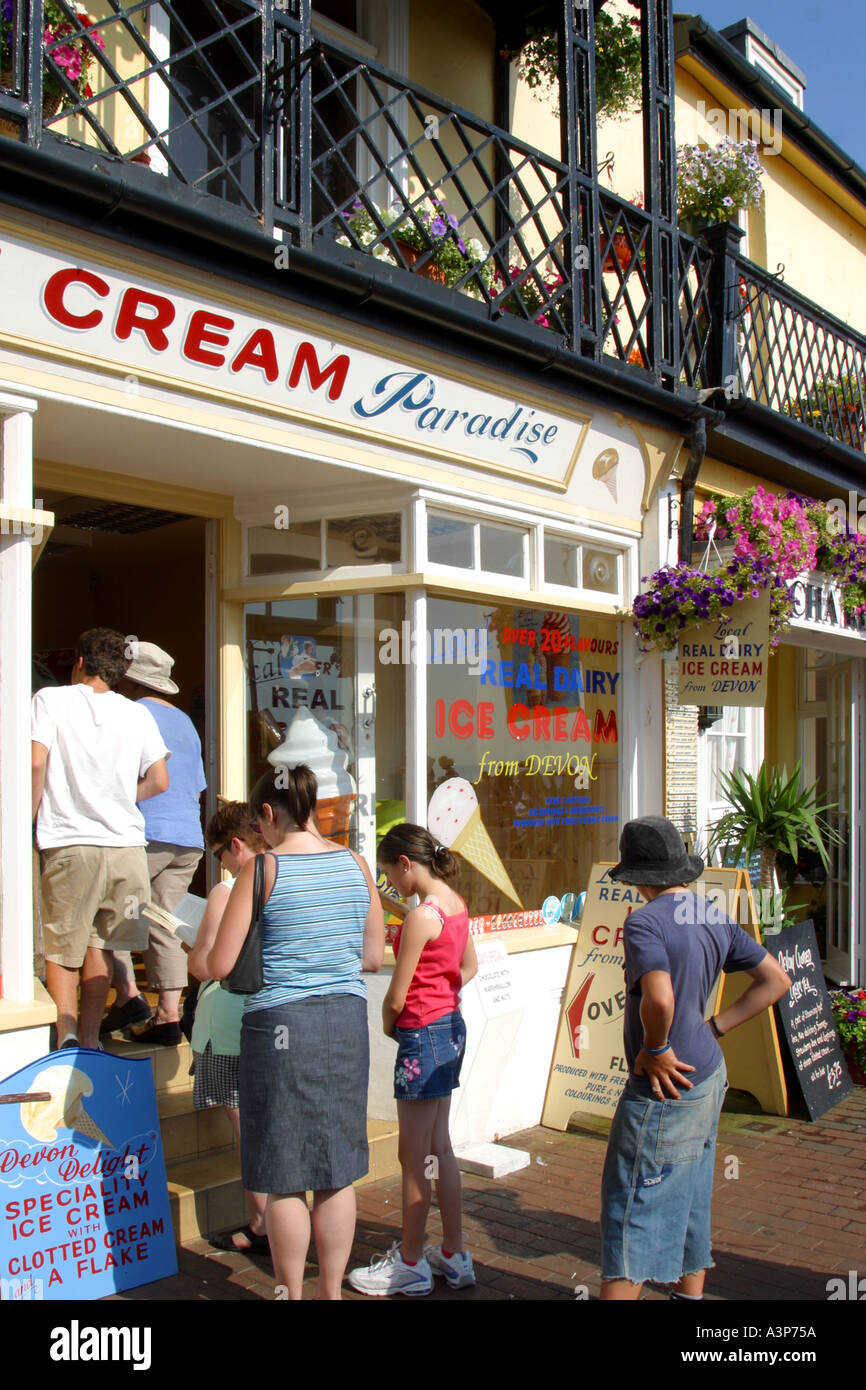 Lightworks media hi-res stock photography and images - Alamy