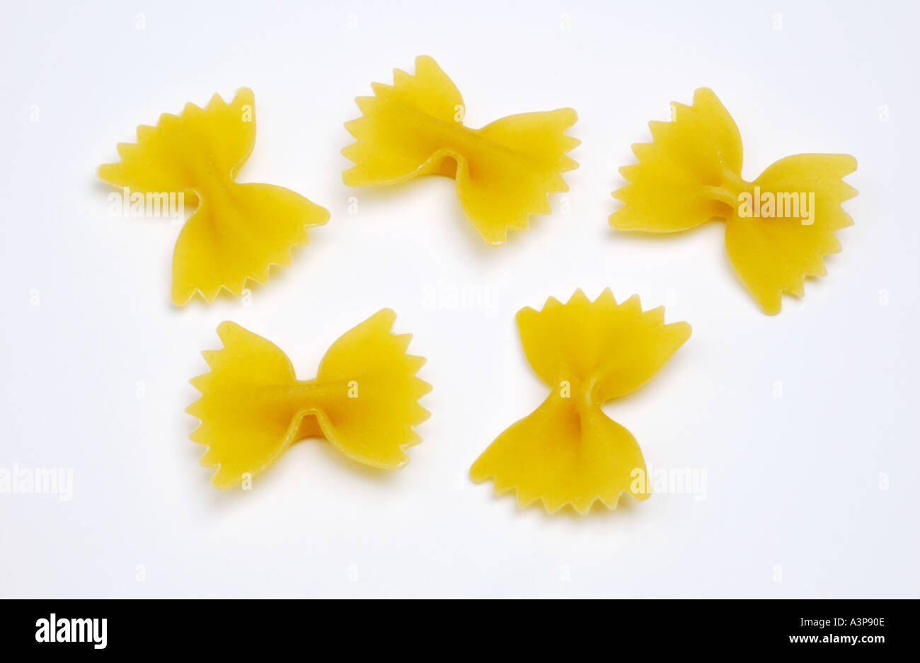 Bow tie pasta cutout hi-res stock photography and images - Alamy