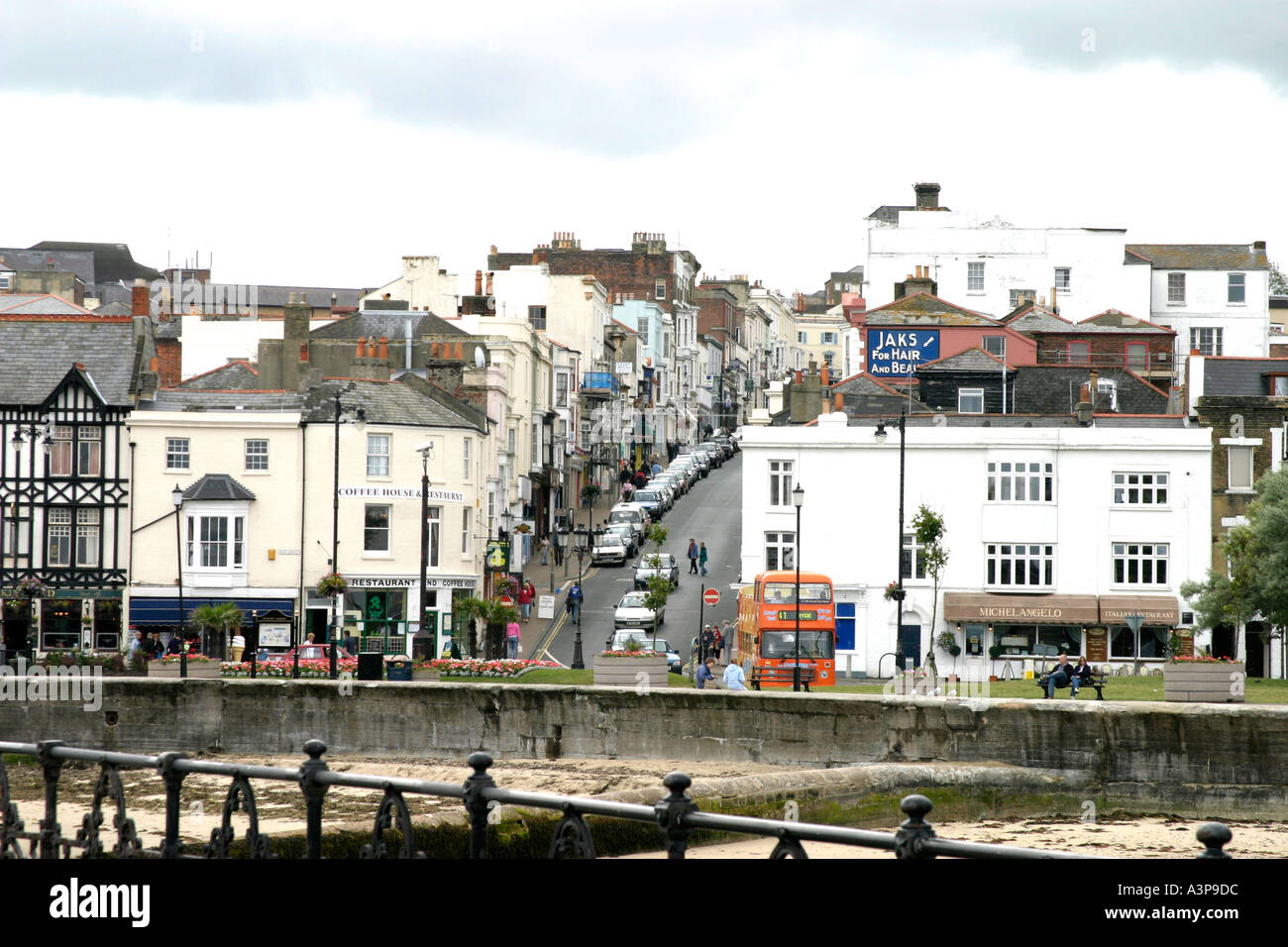 Iow ferry ryde hi-res stock photography and images - Alamy