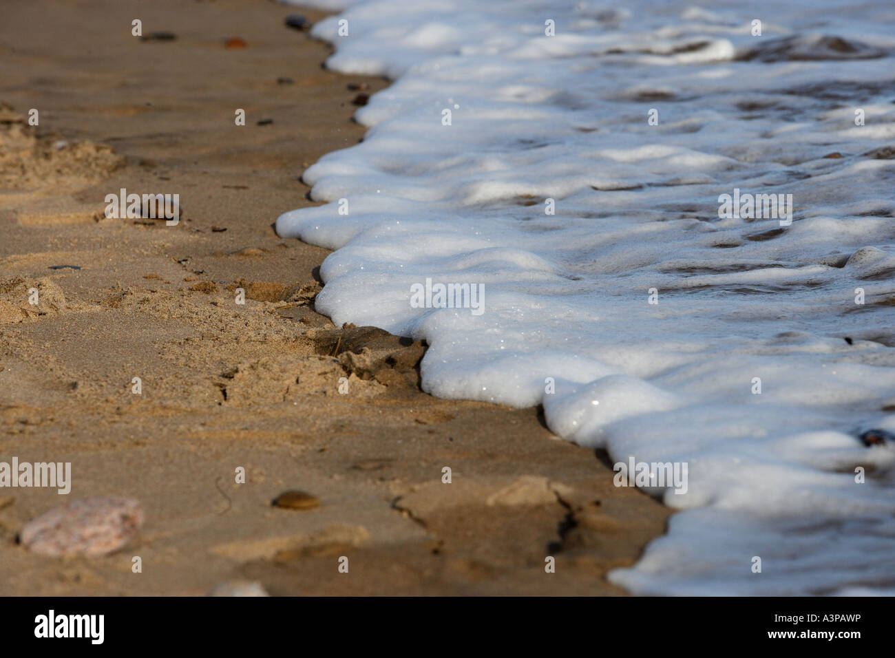 Shoreline waves on sea hi-res stock photography and images - Alamy