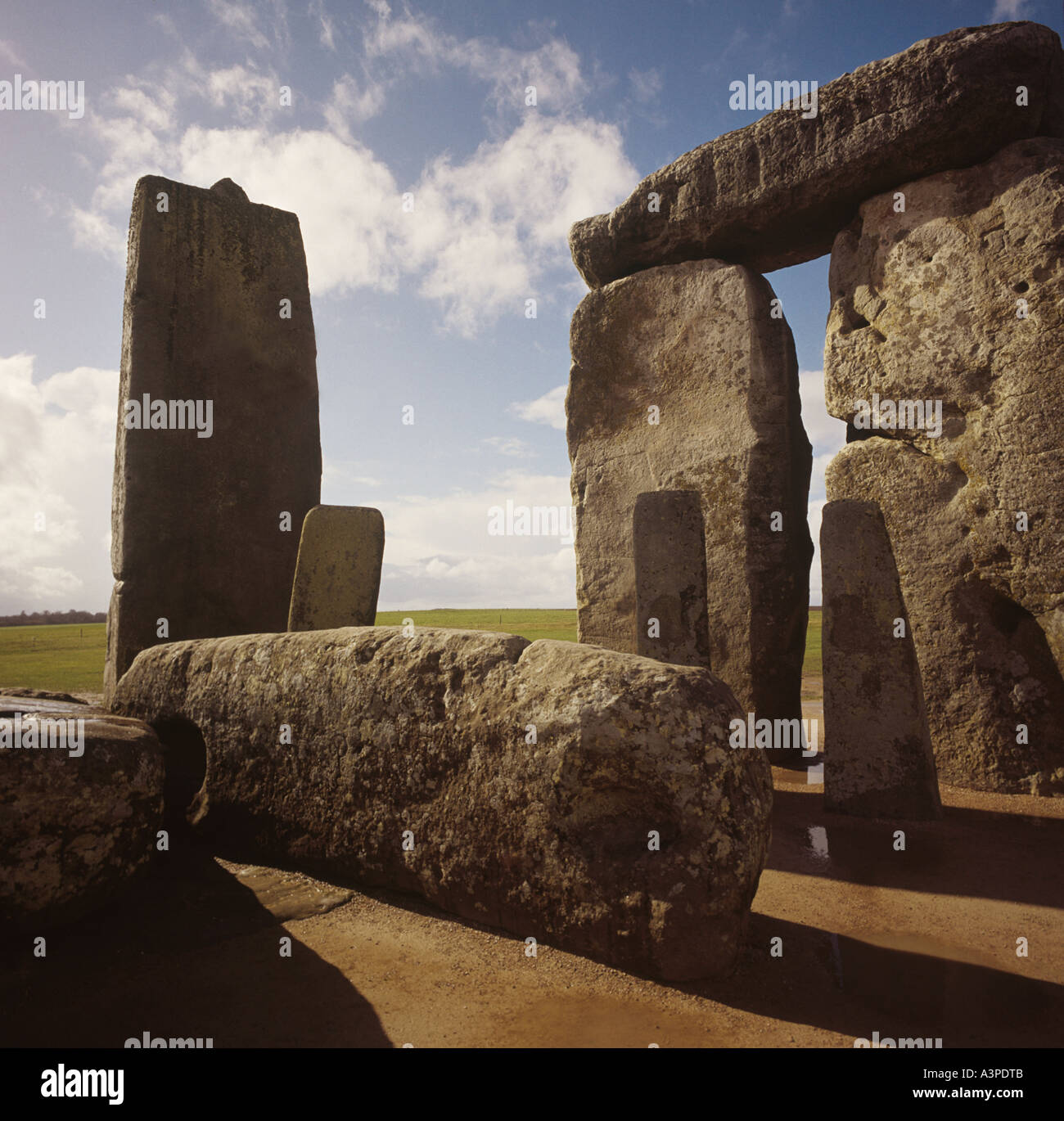 Structural details of Stonehenge showing ball and socket joints Wiltshire Stock Photo - Alamy