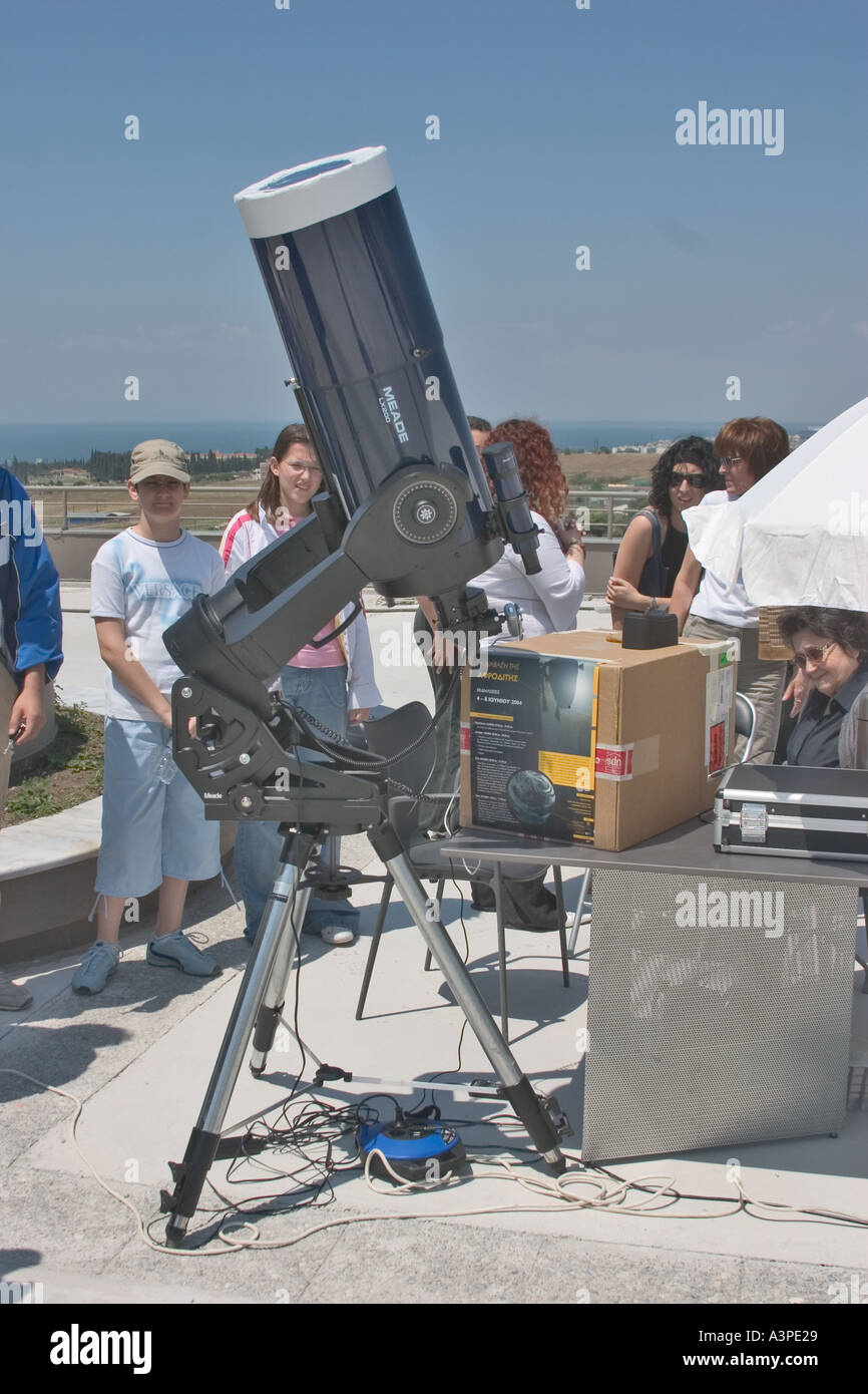 Astronomers telescope hi-res stock photography and images - Alamy