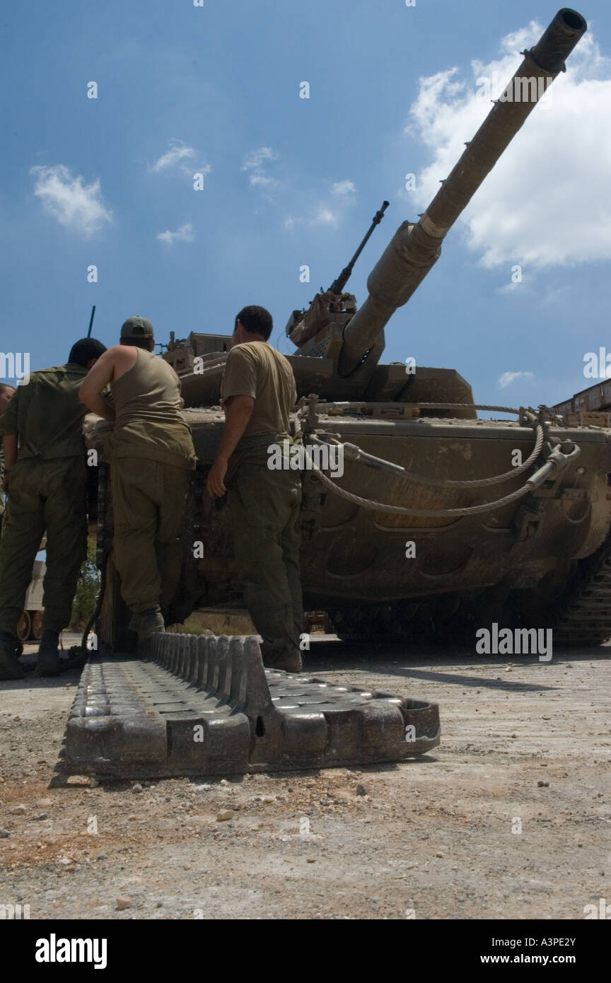 Tank merkava hi-res stock photography and images - Alamy