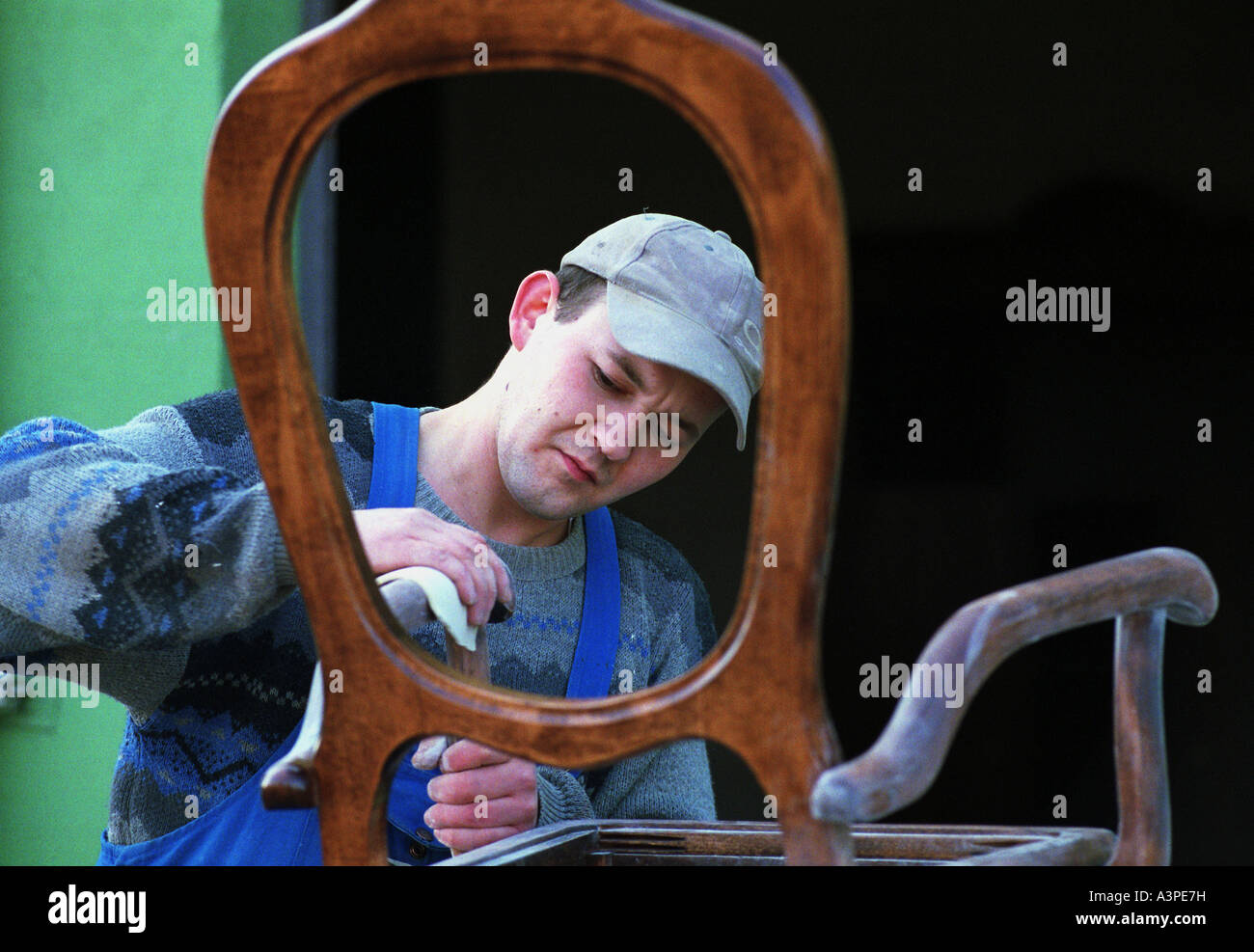 Carpenter sanding chair hi-res stock photography and images - Alamy
