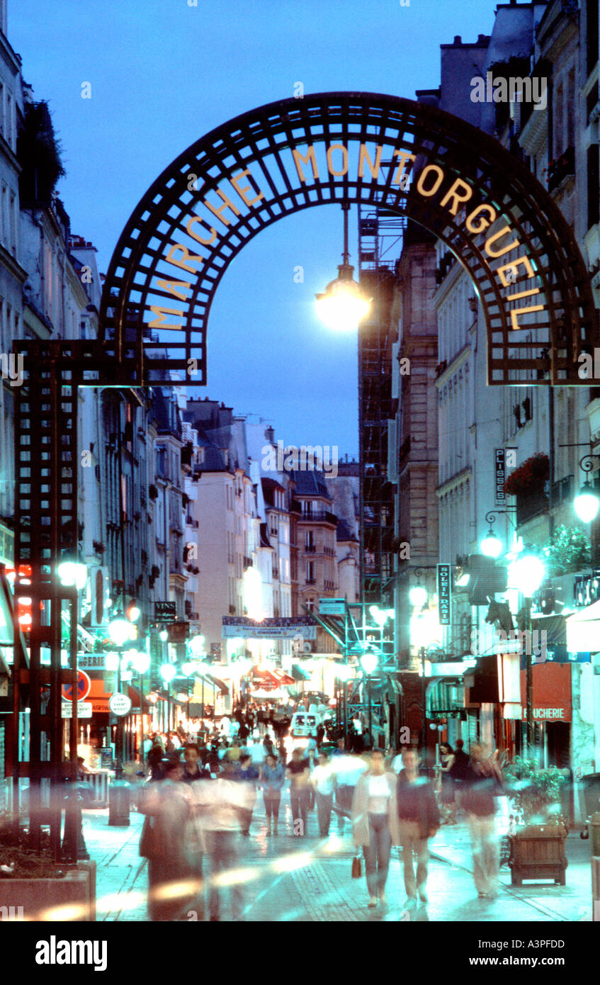 Paris street scene neighbourhood travel hi-res stock photography and ...