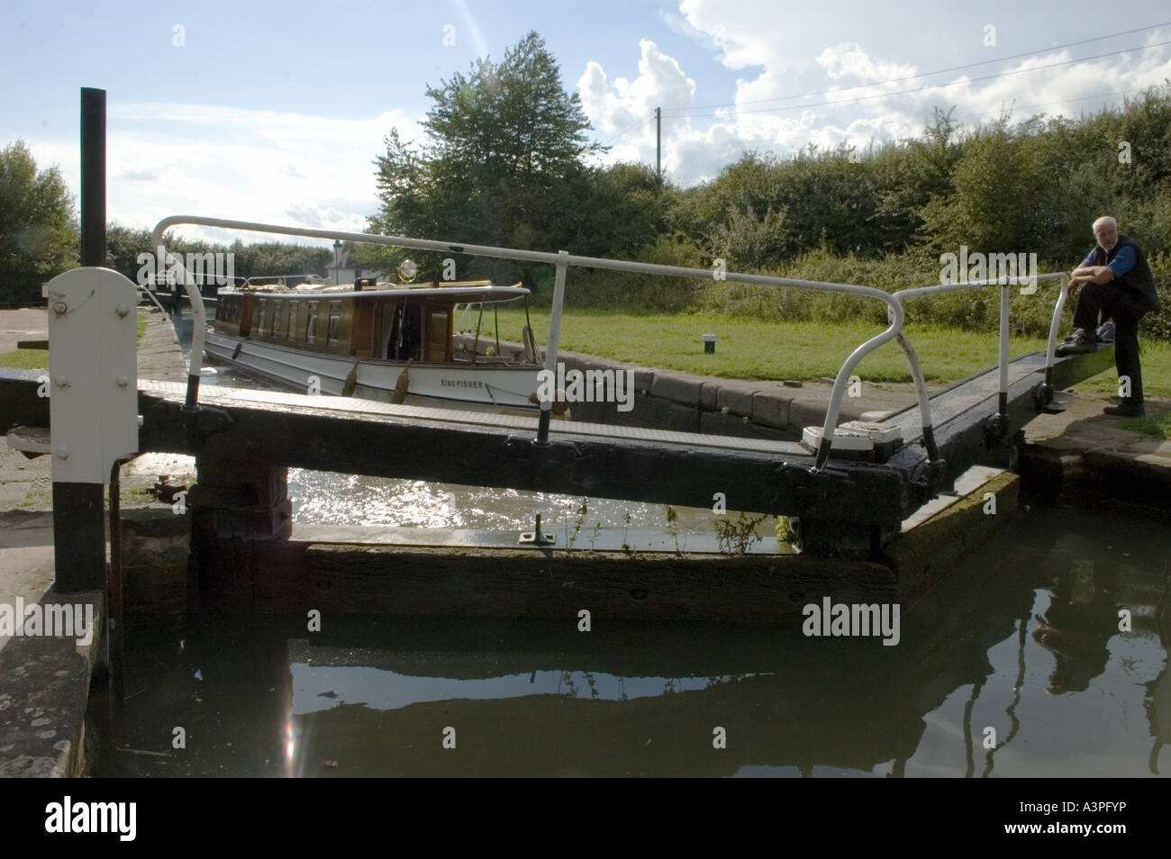 Grand Union Canal at Bulbourne, herts Stock Photo - Alamy