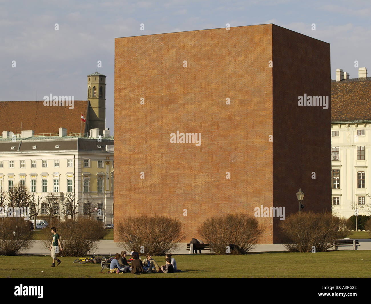 Temporary art hi-res stock photography and images - Alamy