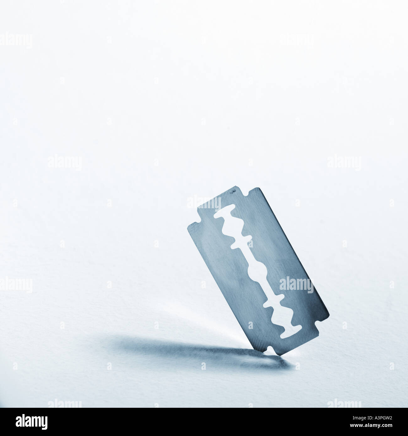 Empty razors hi-res stock photography and images - Alamy