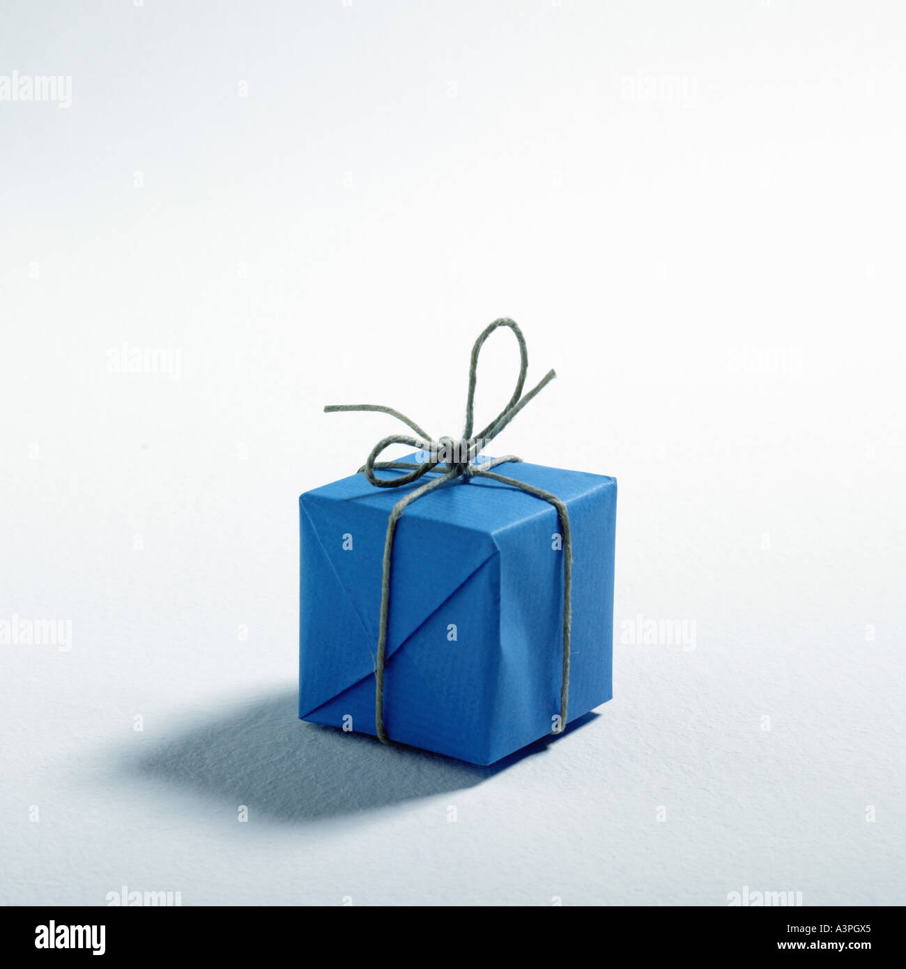Gift package hi-res stock photography and images - Alamy