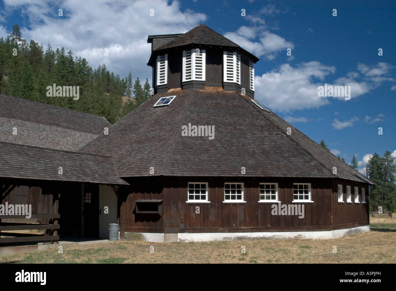Canada, British Columbia, Vernon, Fintry Provincial Park, Octagonal ...
