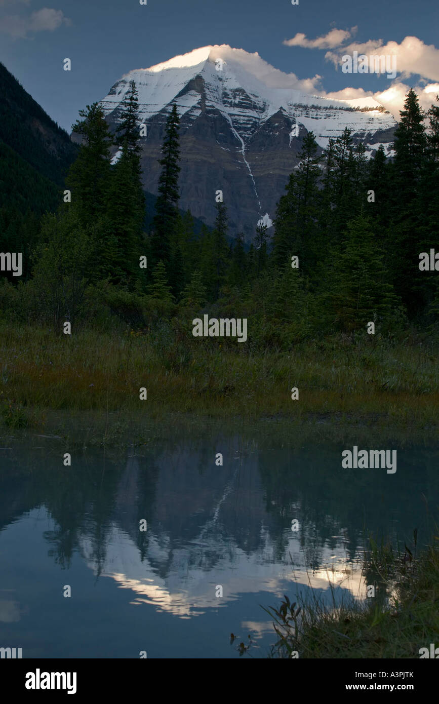 Canada, British Columbia, Mt Robson, Mt Robson 3954 meters, 12972 feet ...