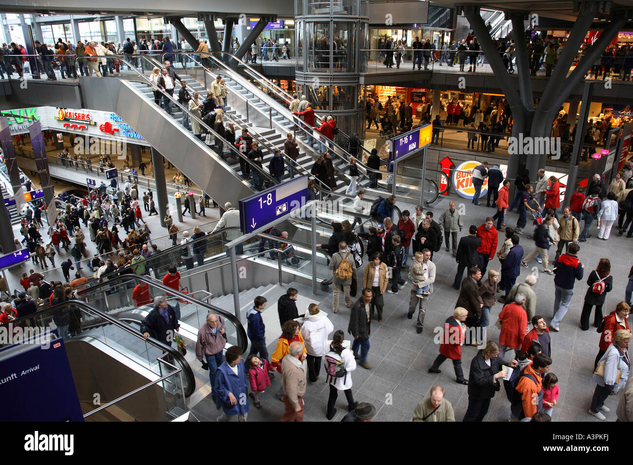 Crowds at the Central Station in Berlin, Germany Stock Photo - Alamy