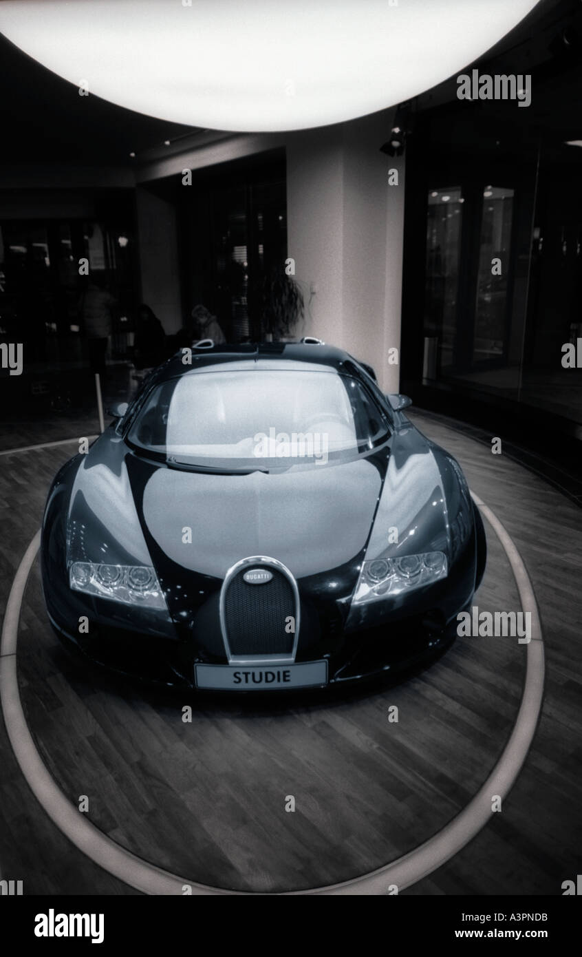 Bugatti veyron super car hi-res stock photography and images - Alamy