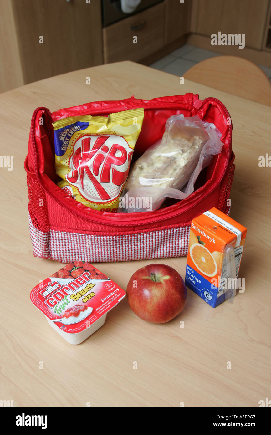 Children's packed lunch Stock Photo - Alamy