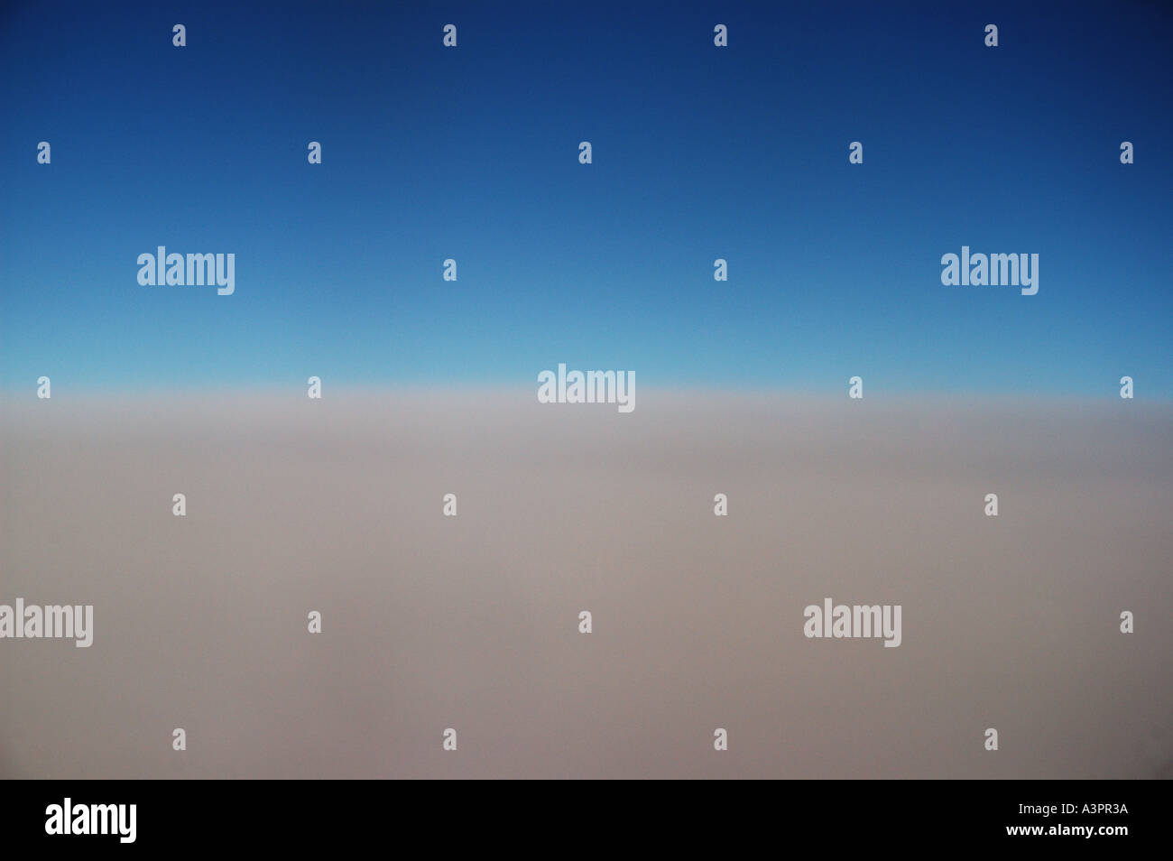 30000 feet hi-res stock photography and images - Alamy