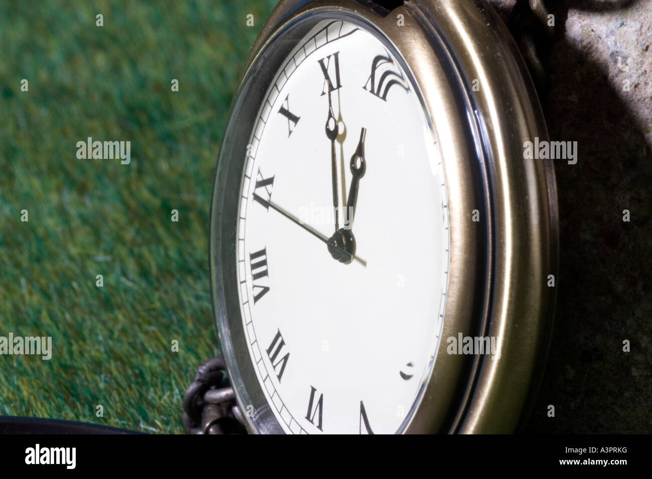 Uhr clock watch Stock Photo - Alamy