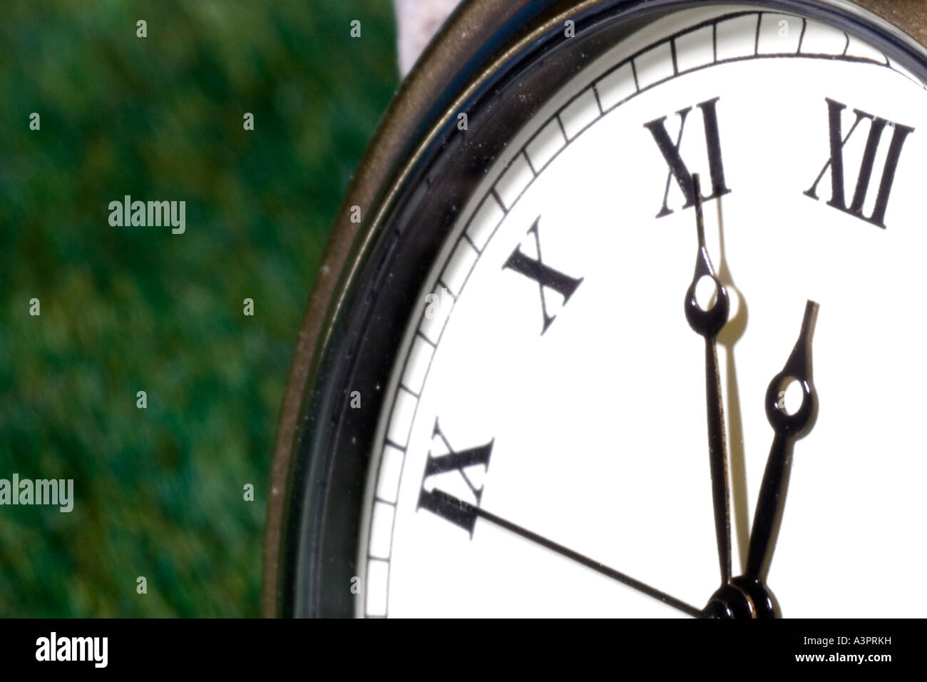 Uhr clock watch Stock Photo - Alamy
