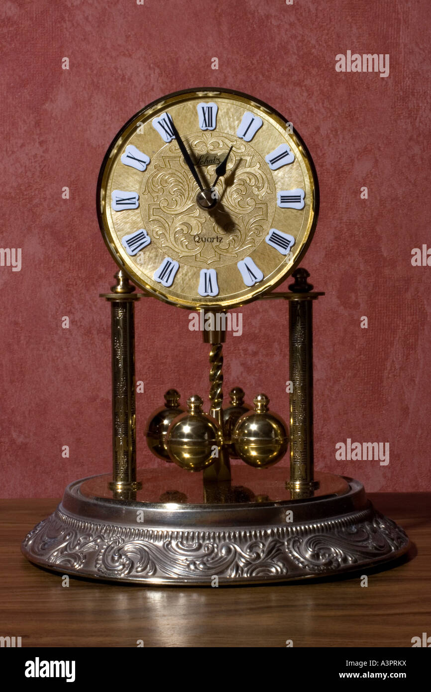 Uhr clock watch Stock Photo - Alamy