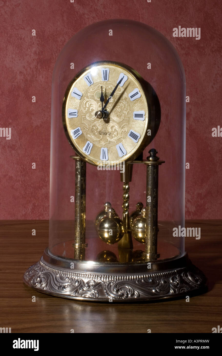 Uhr clock watch Stock Photo - Alamy