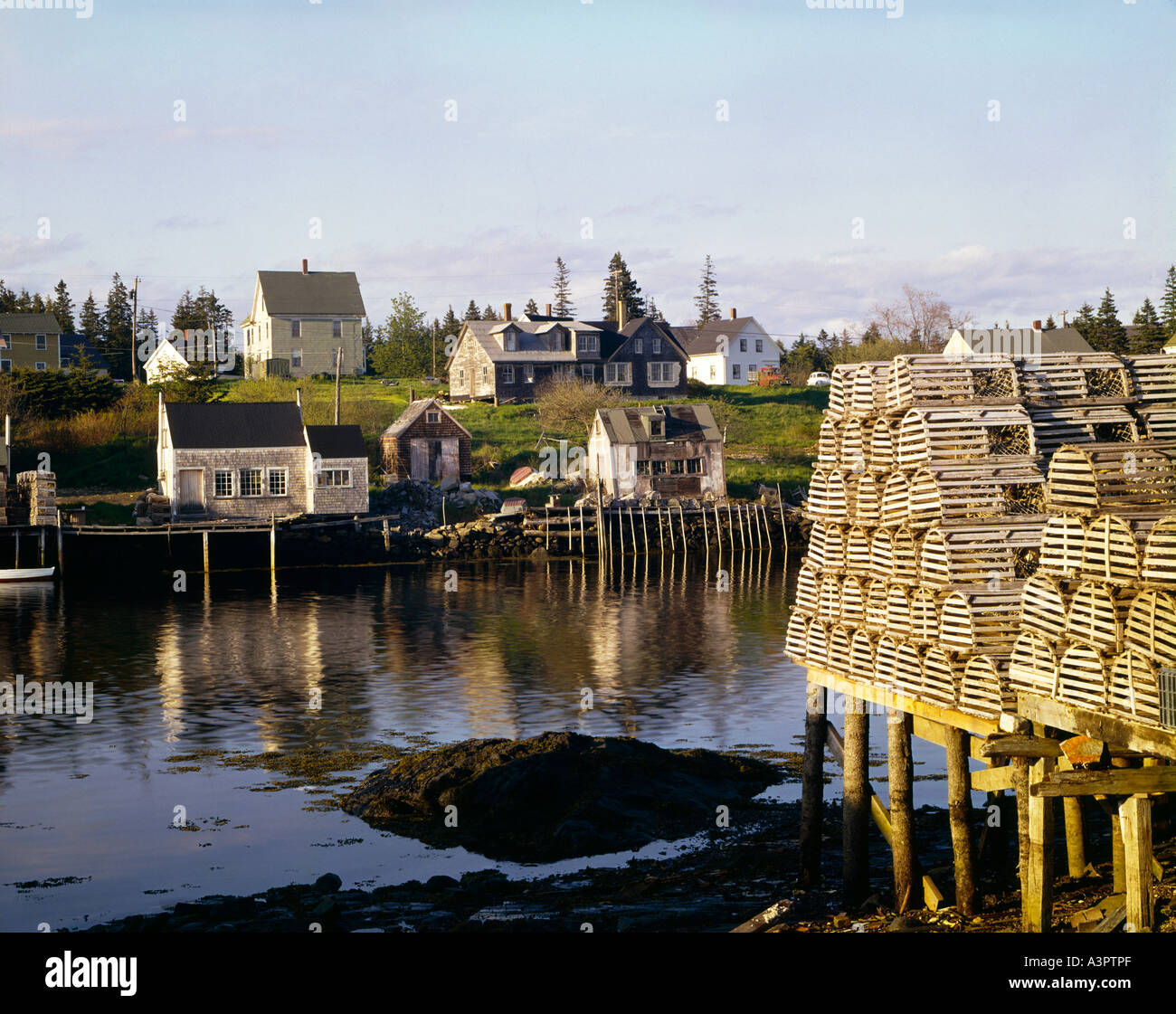 Village of port clyde hi-res stock photography and images - Alamy