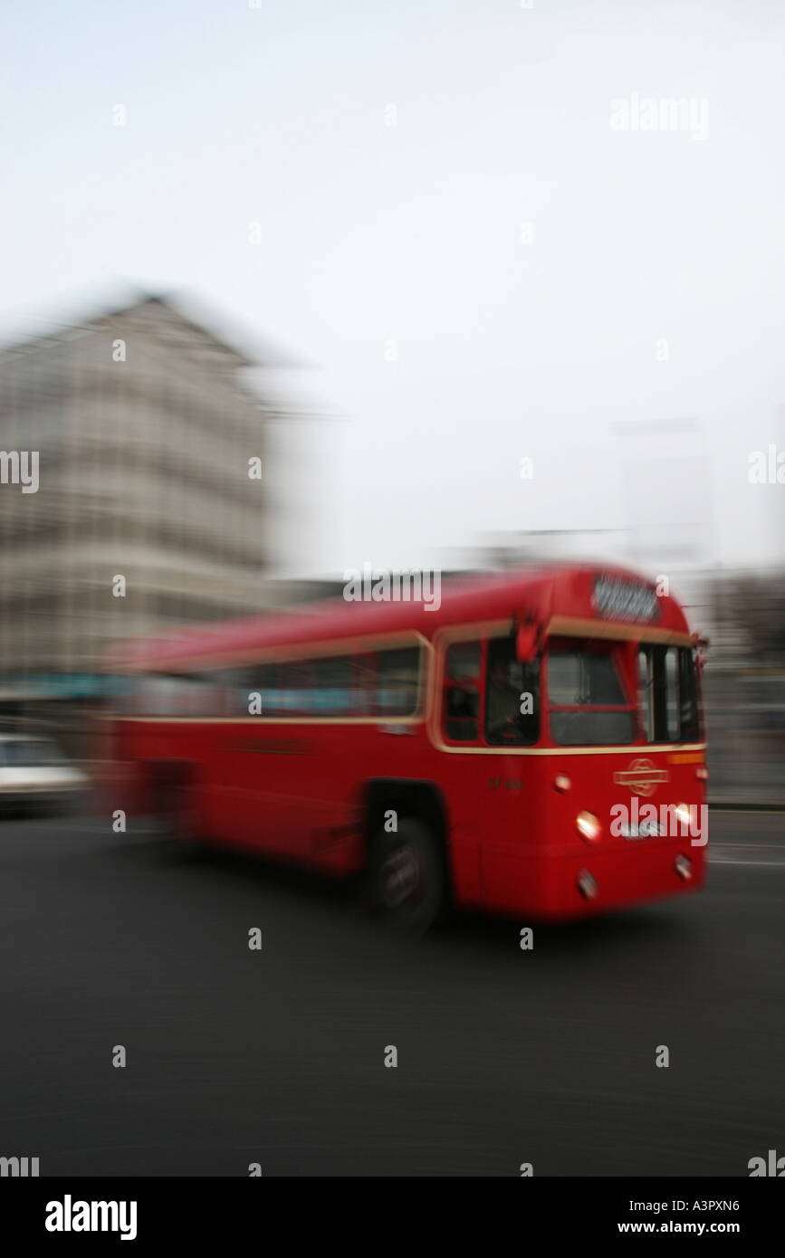 London transport single decker bus hi-res stock photography and images ...