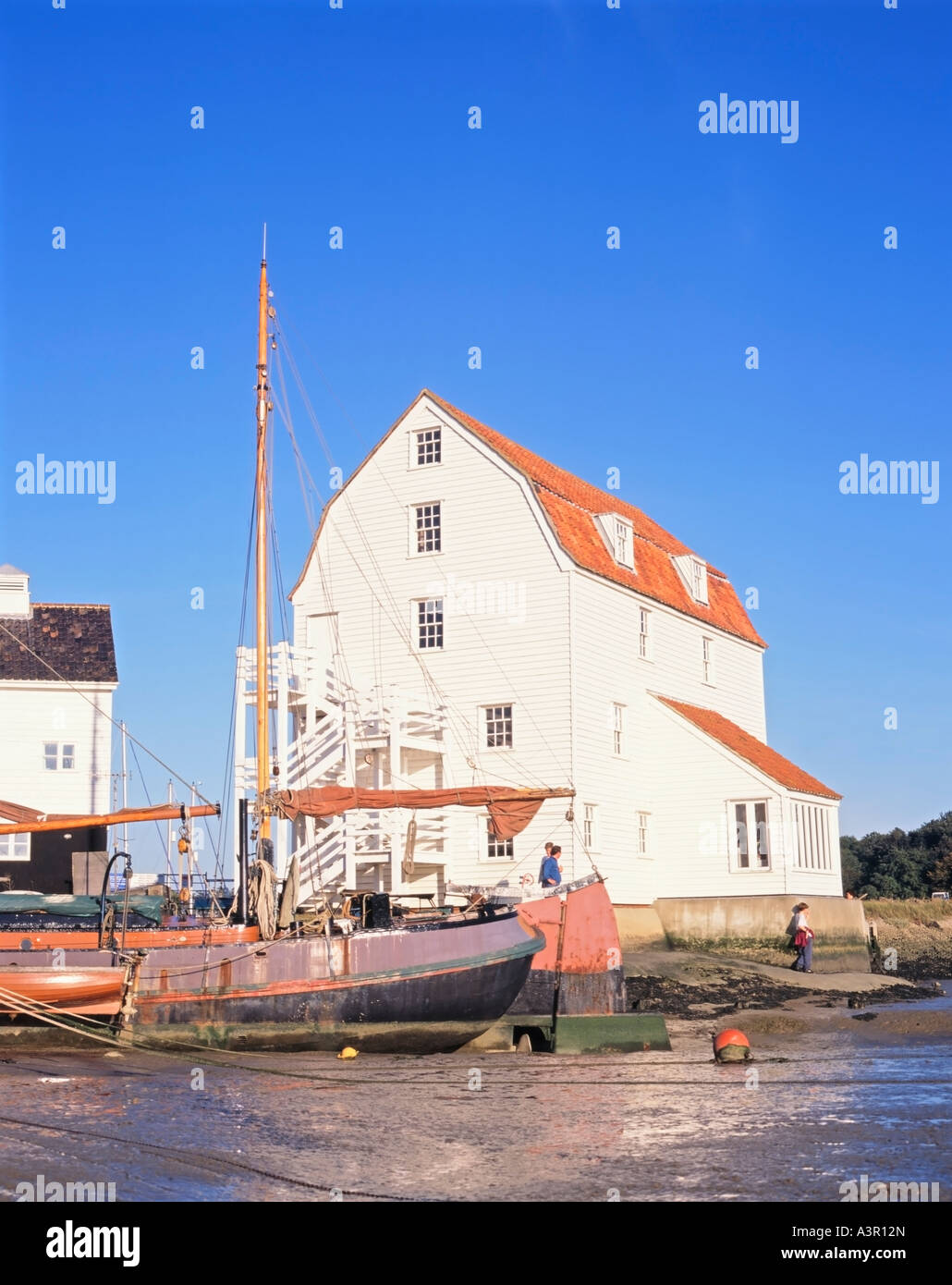 Woodbridge Tide Mill River Deben Woodbridge Suffolk England Great ...