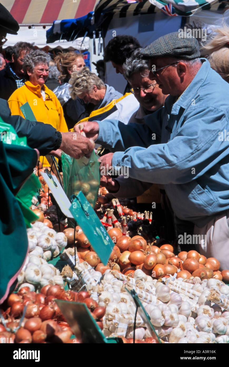 French Onion and Garlic Market Stall France Stock Photo - Alamy