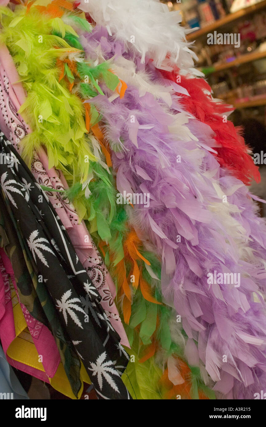 Feather boas hi-res stock photography and images - Alamy