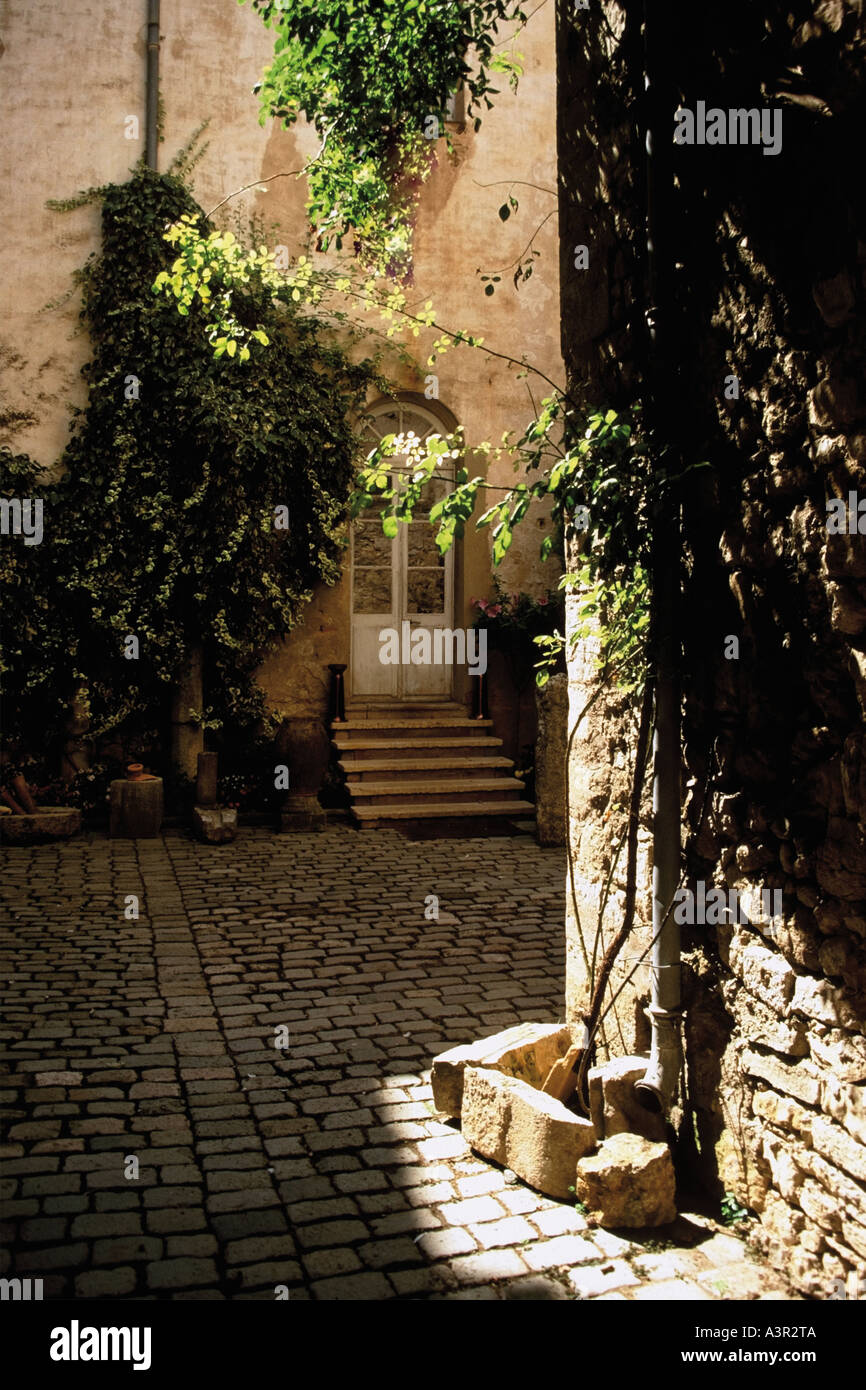 old town aix-en-provence Stock Photo - Alamy