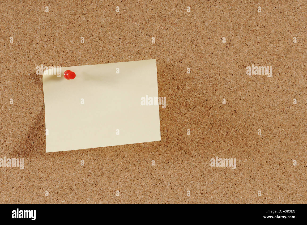 message cork board Stock Photo - Alamy