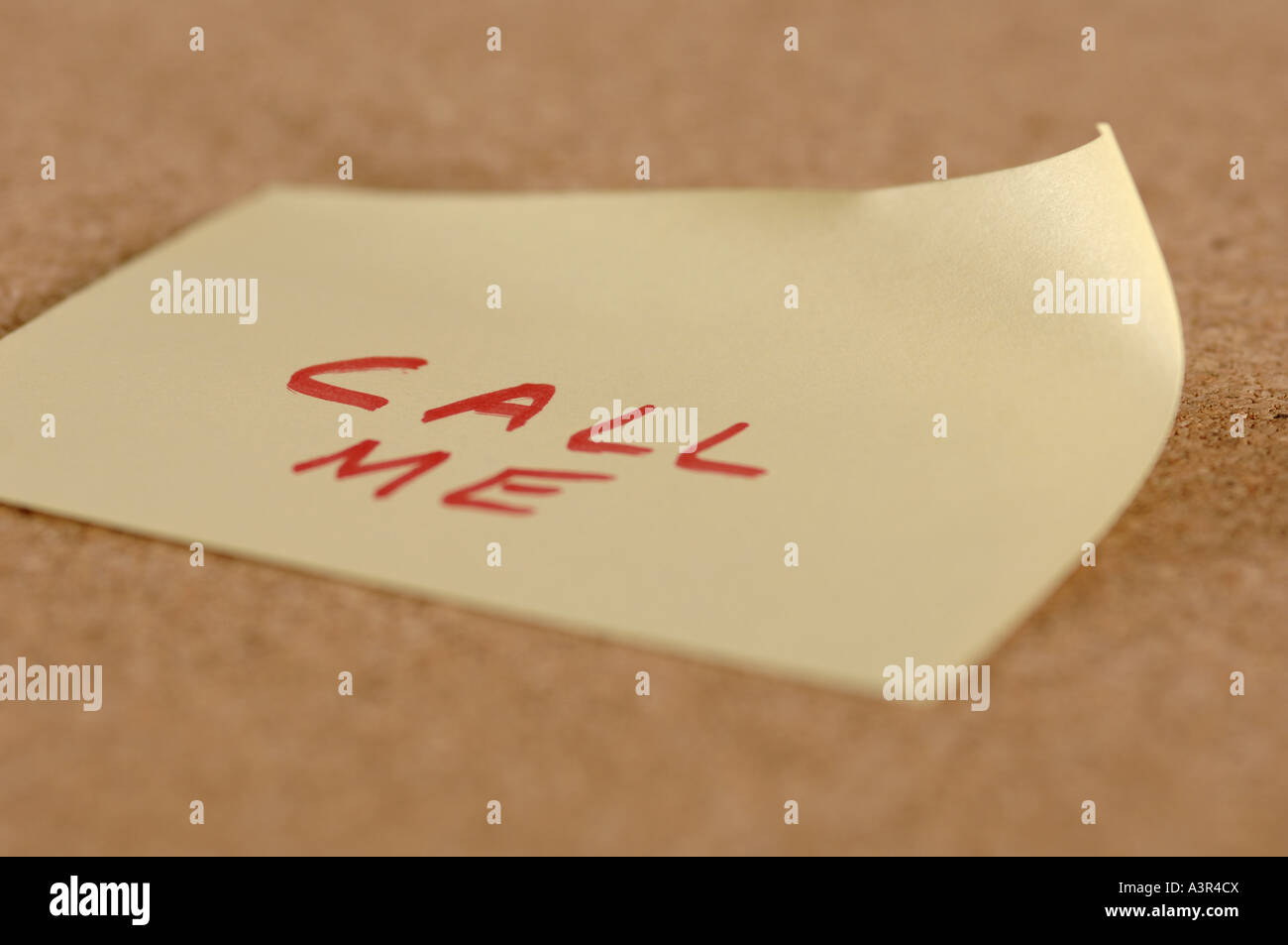 note memo with call me writing Stock Photo - Alamy